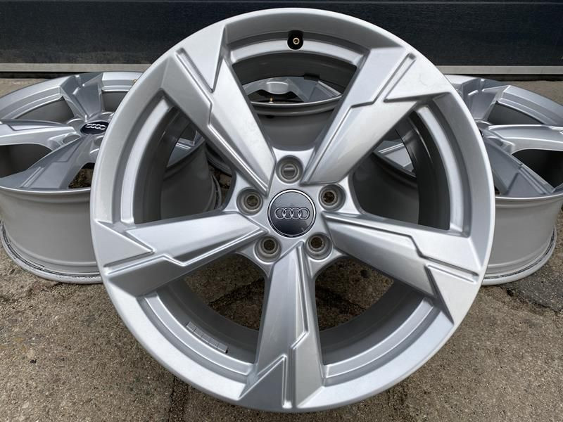 4k0 Oryginał Felgi 18cali Audi A6 C6 C7 C8 A4 B8 B9 Et39 5x112