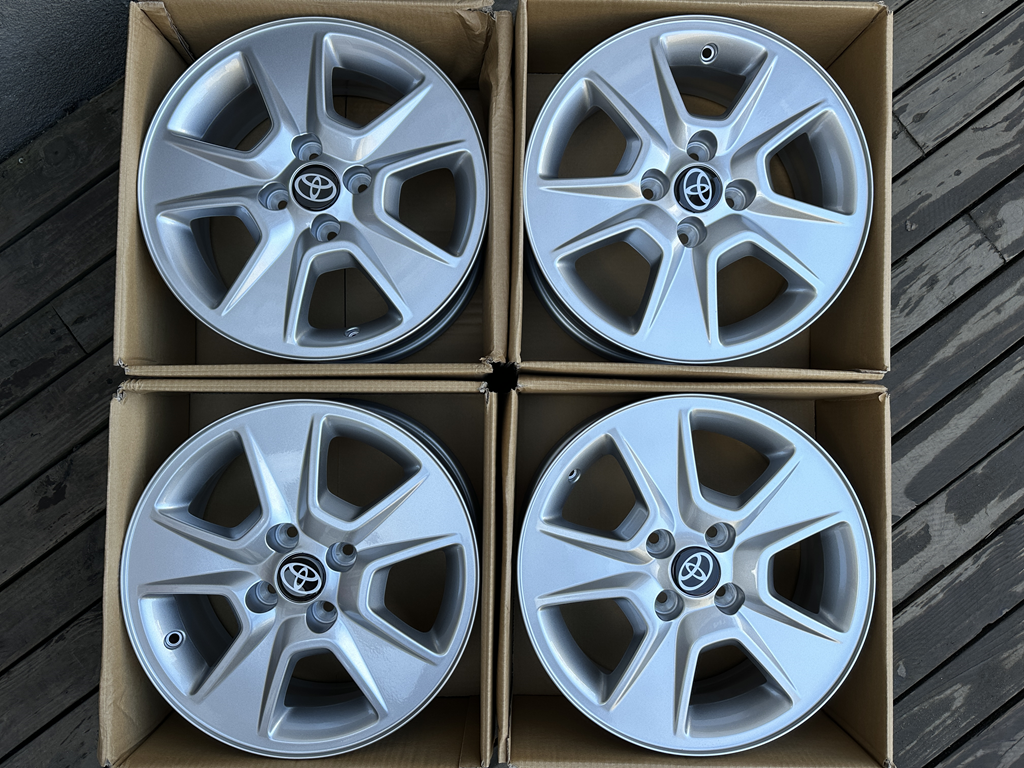 Felgi 15cali Toyota Agya Aqua Belta Corolla Yaris Etios 4x100 ...