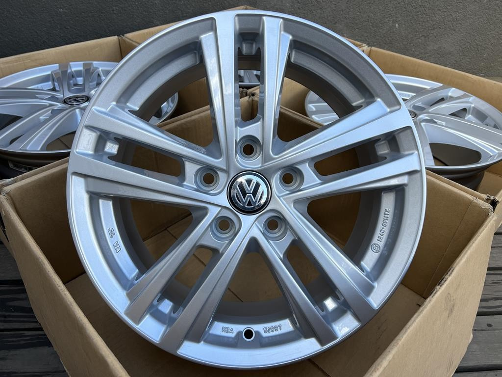 Felgi 16cali Vw Golf R-line Caddy Passat T-Roc Sharan 5x112